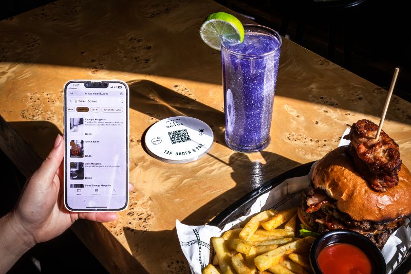 All the Best Things to Eat and Drink at Vivid Sydney – Sydney Expert